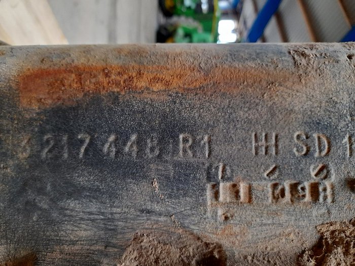 Case 956 LEFT Rear Half Axle - Tractors Secondhand Parts