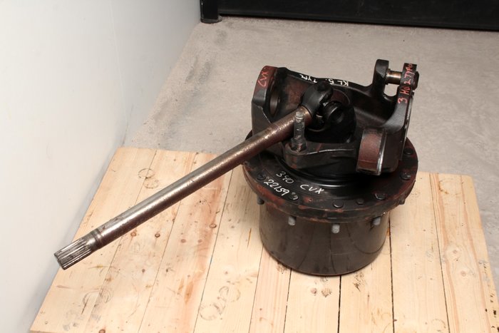 Case Magnum 340 RIGHT Front axle final drive - Tractors Secondhand Parts