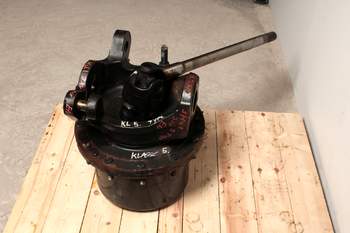 Case Magnum 340 RIGHT Front axle final drive - Tractors Secondhand Parts