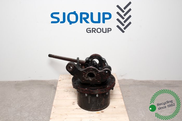 Case Magnum 340 RIGHT Front axle final drive - Tractors Secondhand Parts