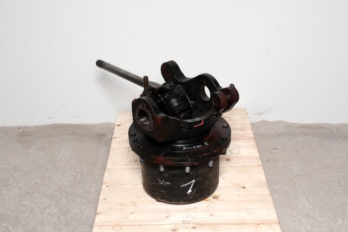 Case Magnum 340 LEFT Front axle final drive - Tractors Secondhand Parts