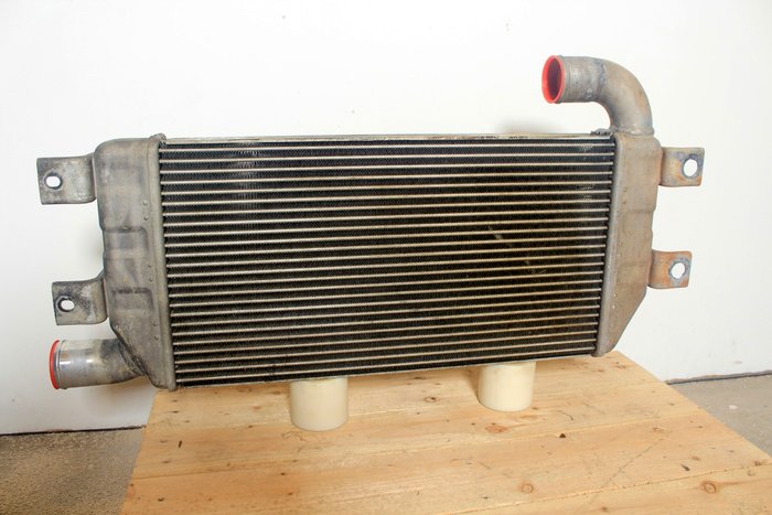 Caterpillar 323D Intercooler - Construction equipment Secondhand Parts ...
