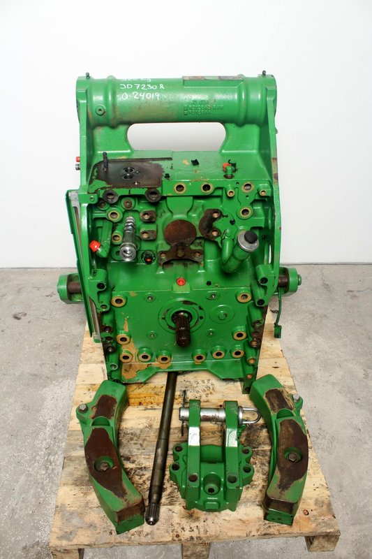 Kraftuttag John Deere 7230 R - Traktor reservdelar begagnade Begagnade ...