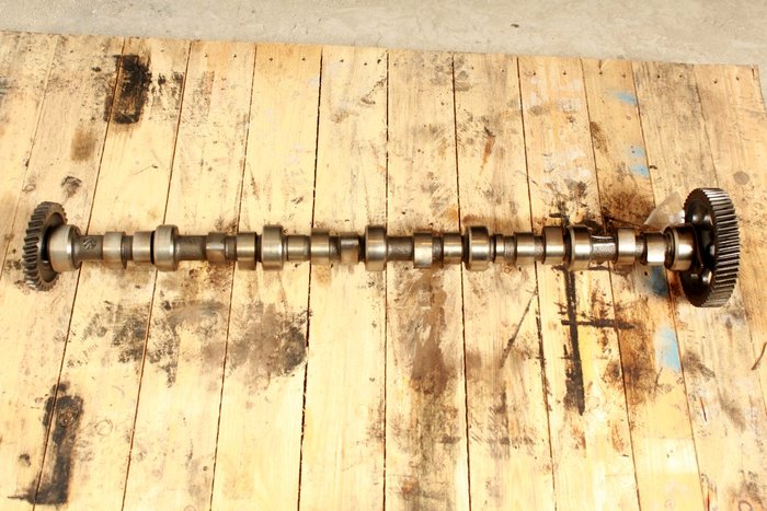 Nockenwelle New Holland TM190 - Gebrauchte Ersatzteile für Trakoren