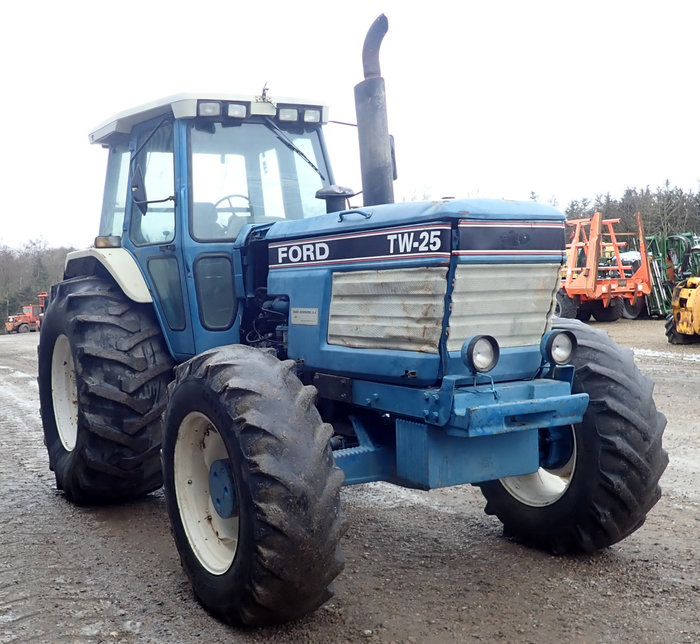 Ford TW25 tractor - Tractors Tractors and machines - Sales Ford ...