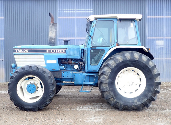 Ford TW25 tractor - Tractors Tractors and machines - Sales Ford ...