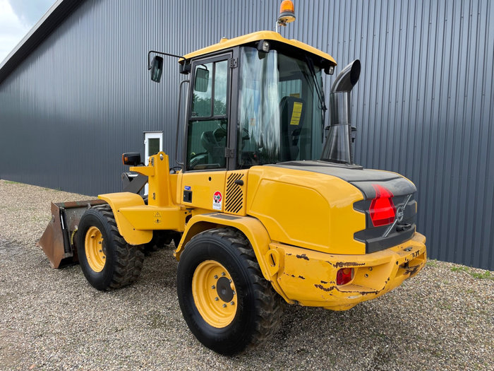 Volvo L30GS Loader - Construction machinery