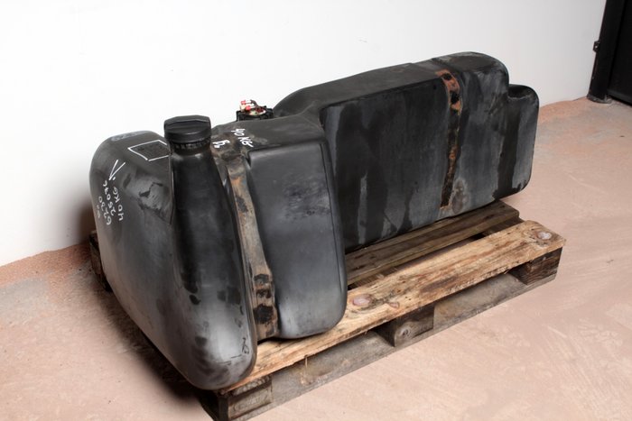 John Deere 6230 Fuel tank - Tractors Secondhand Parts