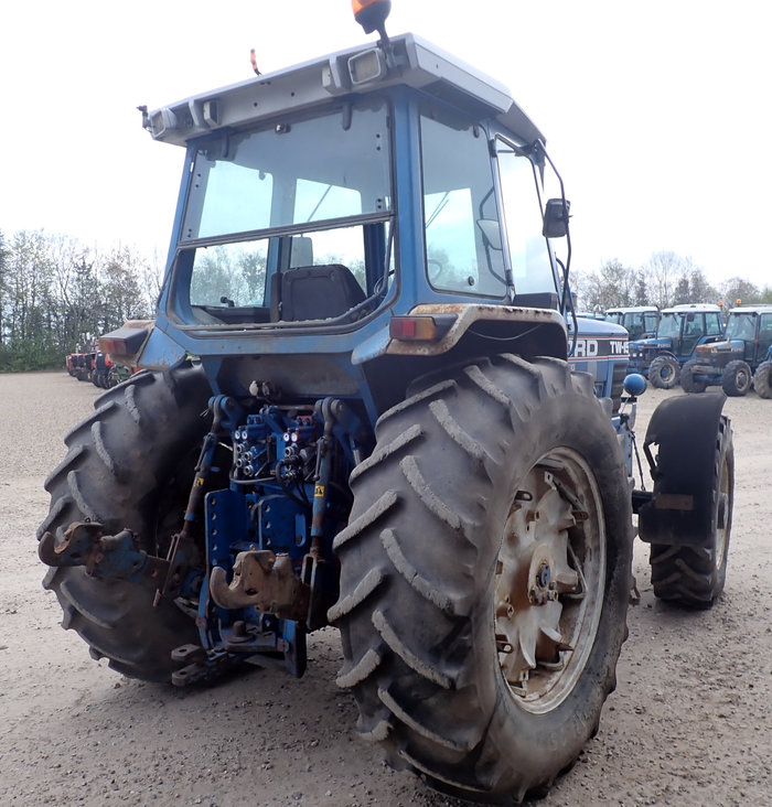 Ford TW15 tractor - Tractors