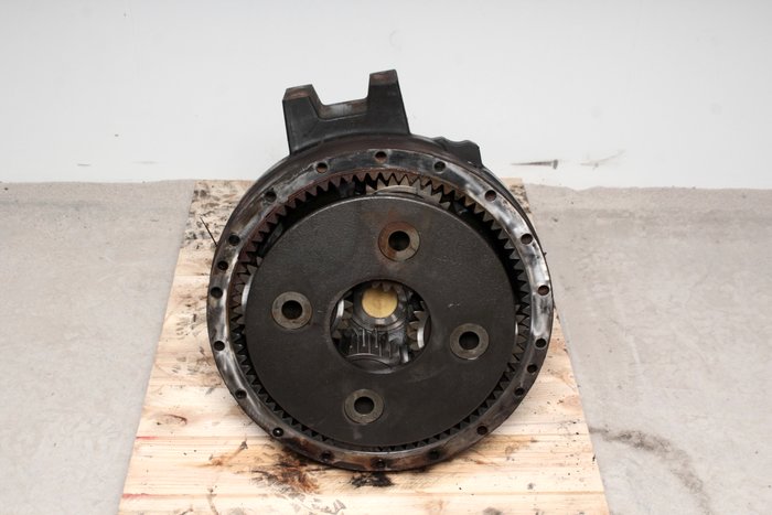 Case Magnum 310 RIGHT Rear Axle - Tractors Secondhand Parts