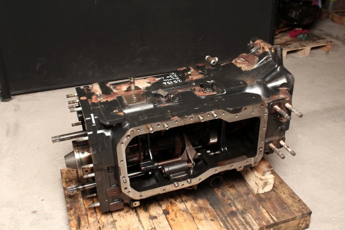 Case Puma 230 Transmission - Tractors Secondhand Parts