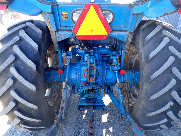 Ford 6700 tractor - Tractors