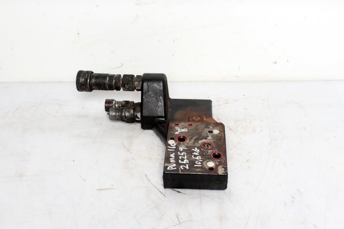 Power Beyond ventil Case Puma 160 - Traktor reservdelar begagnade