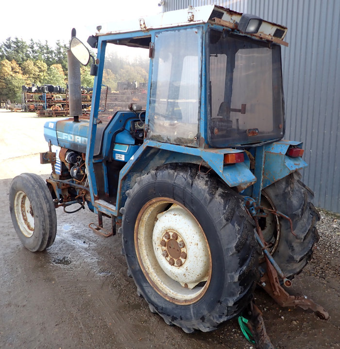 Ford 4110 tractor - Tractors