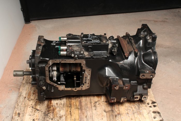 Case Maxxum 135 Transmission - Tractors Secondhand Parts Secondhand ...