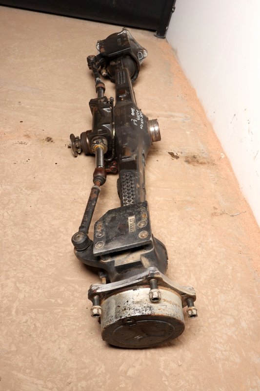 Vorderachse Case CVX120 - Gebrauchte Ersatzteile für Trakoren