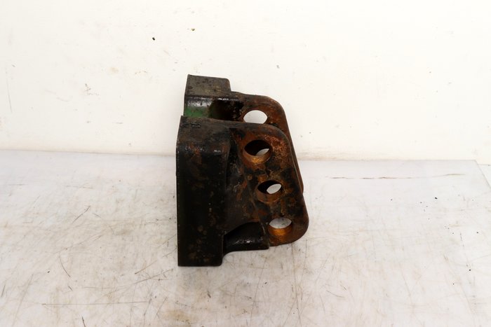 John Deere 6215R Top Link Bracket - Tractors Secondhand Parts