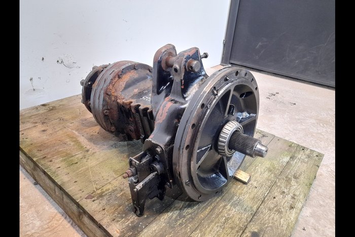 Massey Ferguson 4225 LEFT Rear Half Axle - Tractors Secondhand Parts