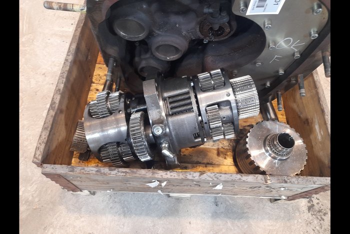 Valtra T202 Transmission - Tractors Secondhand Parts