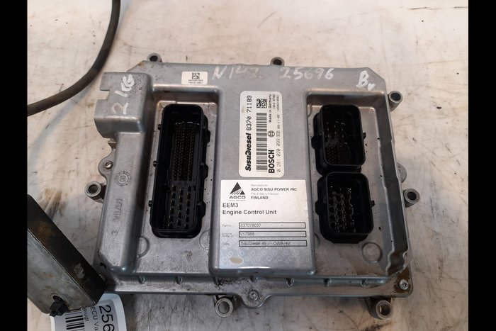 Steuergerät (ECU) Motor Valtra N142 - Gebrauchte Ersatzteile für Trakoren
